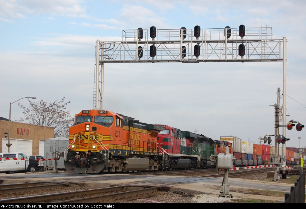 BNSF 5036, FXE 4696, FURX 7934 & BNSF 4321